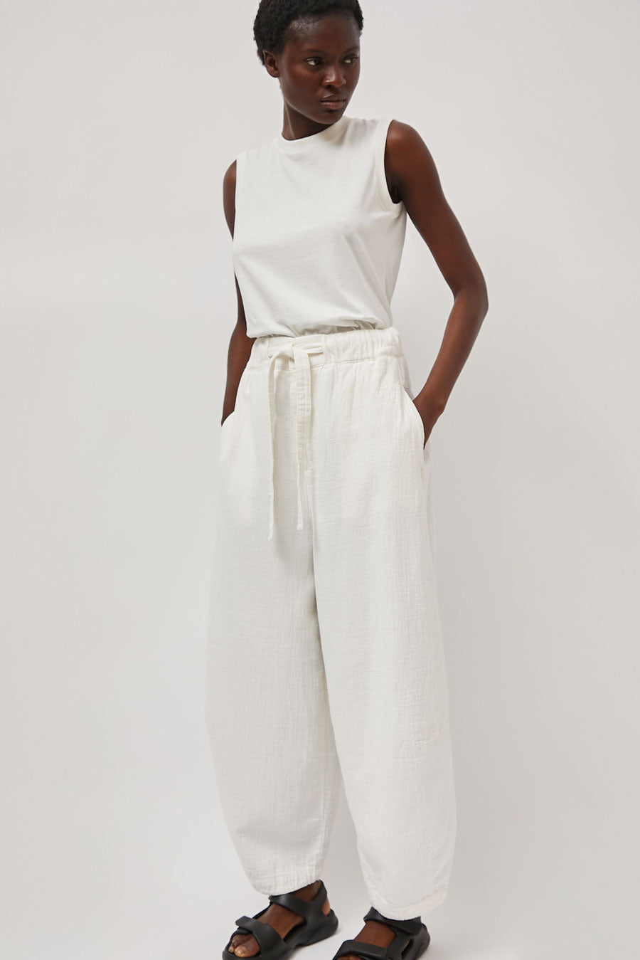 Girls of Dust – No.6 Store